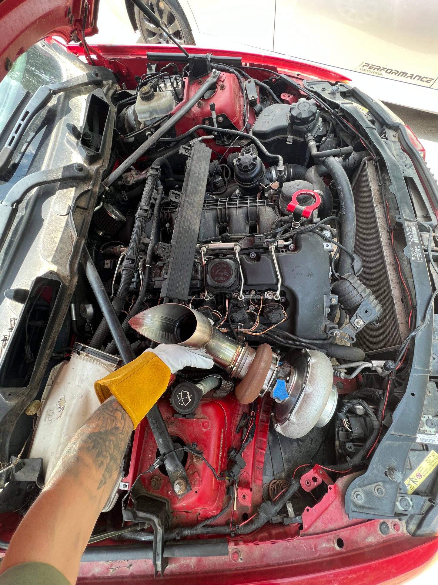 BMW 135/335/535 N54/N55 tear drop hood dump – JackFabrication